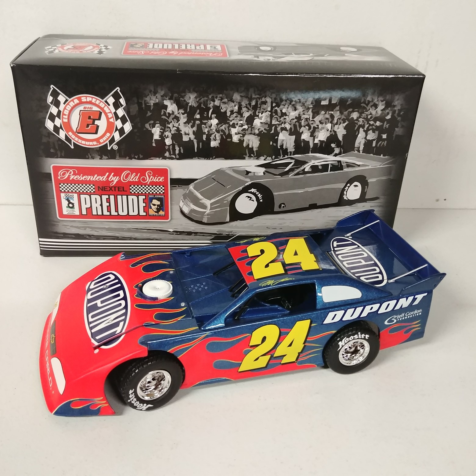 ..2007 Jeff Gordon 1/24th Dupont "Prelude To The Dream" Dirt Car