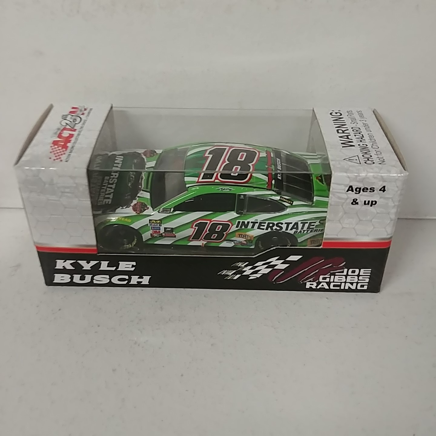 ..2017 Kyle Busch 1/64th Interstate Batteries Pitstop Series car