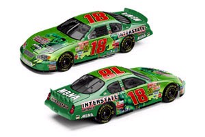 ..2003 Bobby Labonte 1/64th Interstate Batteries "The Hulk" car
