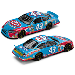 ..2006 Bobby Labonte 1/24th STP c/w car