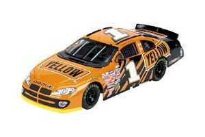 ..2003 Jamie McMurray 1/64th Yellow Freight Pitstop Series car